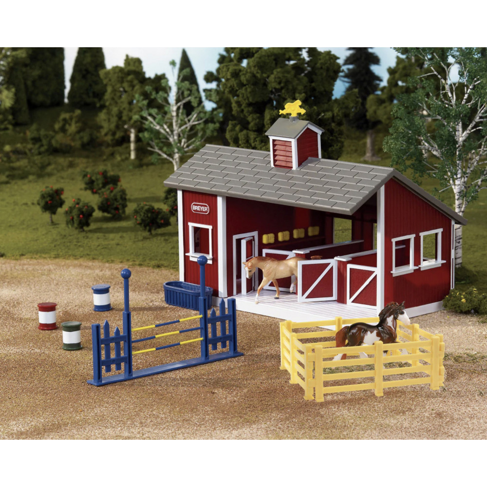 Breyer Red Stable Set